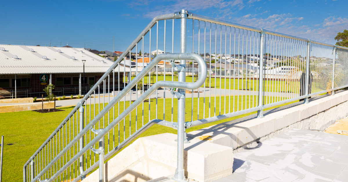 Choosing the Best Materials for Outdoor Handrails - Moddex