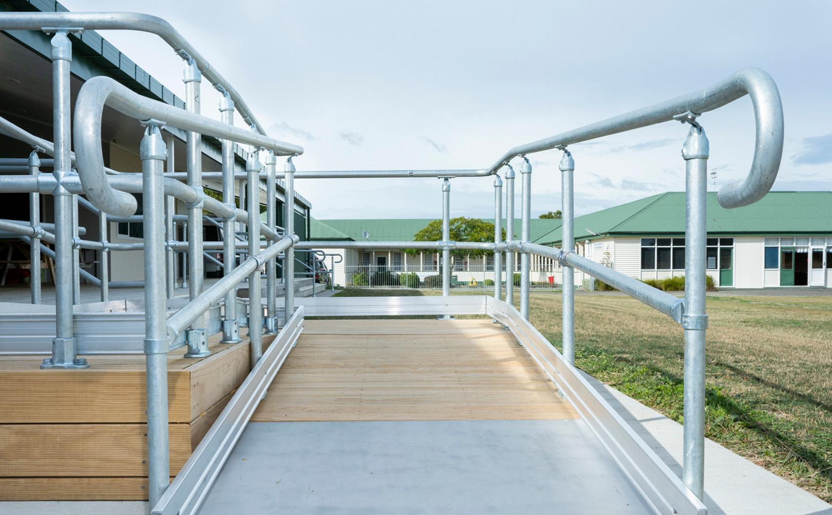 5 Common Pitfalls That Make Ramps Non-Compliant - Moddex