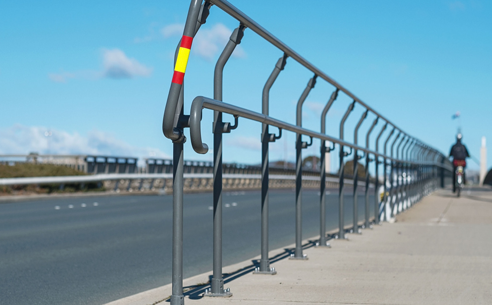 Why are bikeway barriers designed the way they are? - Moddex